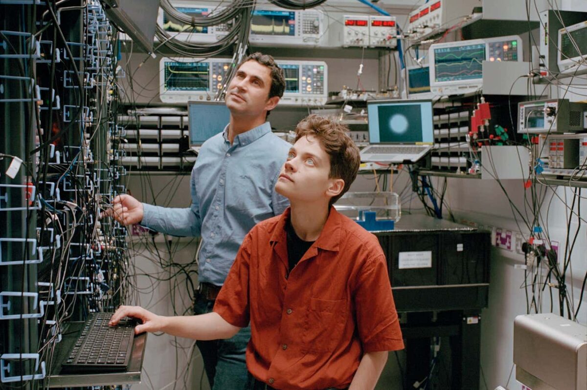 These striking photos are a window into the world of quantum physics ...