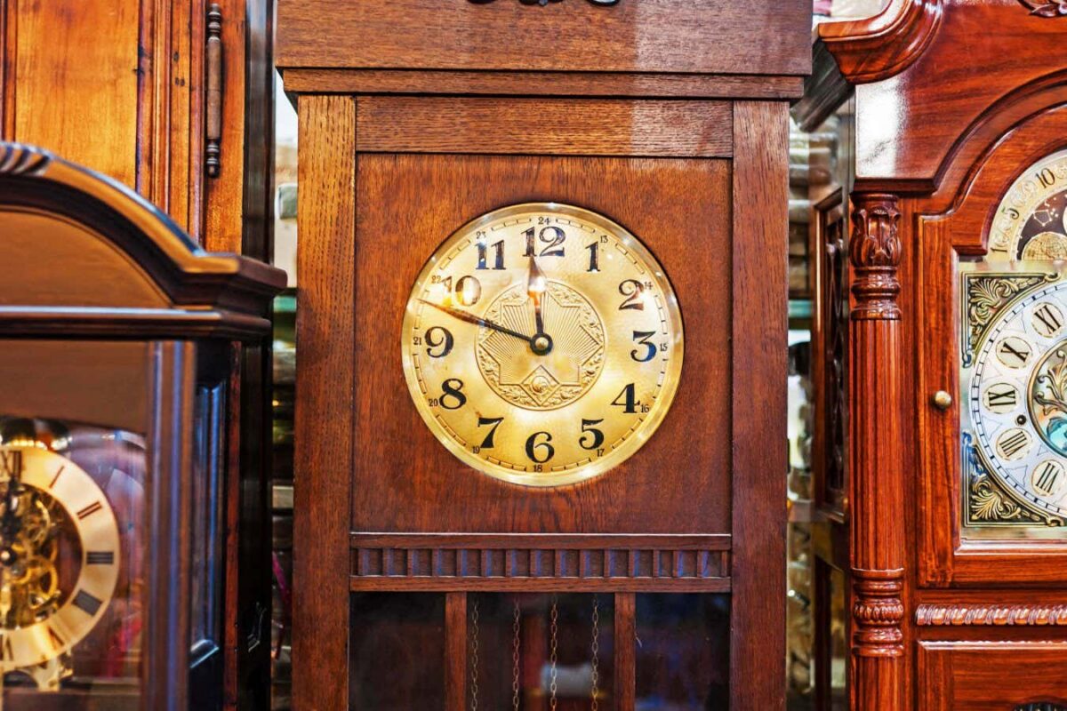 First quantum grandfather clock could probe where gravity comes from ...
